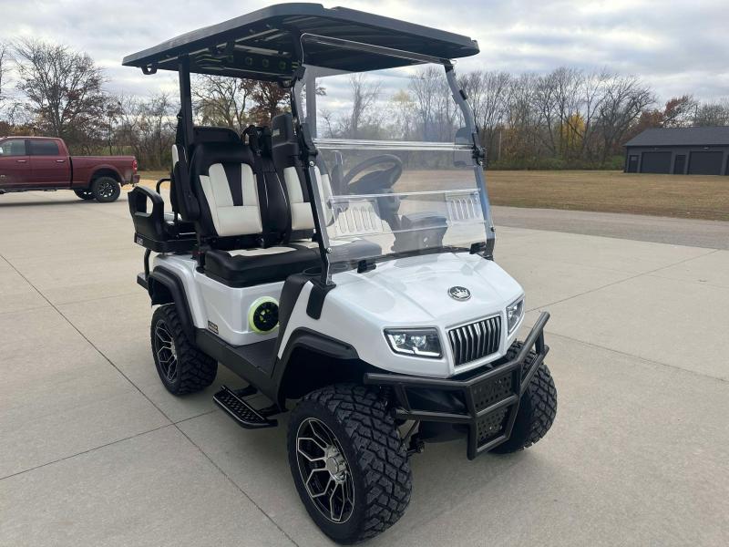 2025 Evolution D5 MAVERICK 2+2 PLUS LITHIUM 48V Golf Cart 4-SEATER ...