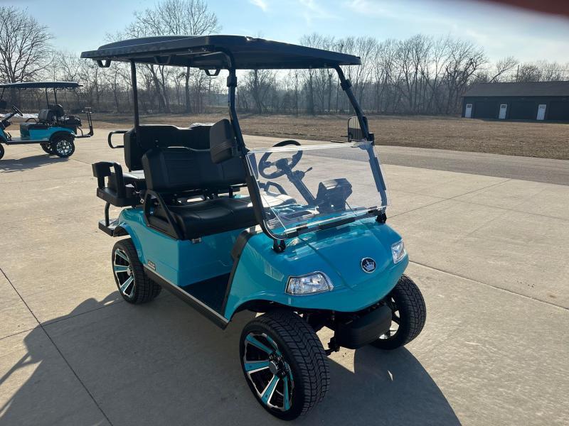 2025 Evolution CLASSIC 4 PLUS LITHIUM 48V Golf Cart 4-SEATER! LIFTED ...