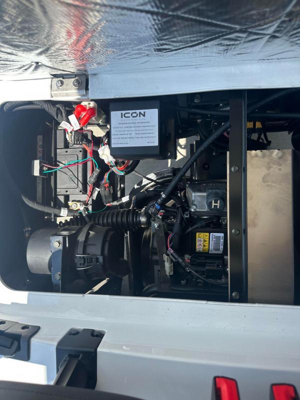 2025 ICON Electric Vehicles G40L GAS 4-Seater GOLF CART!! LIFTED Loaded ...