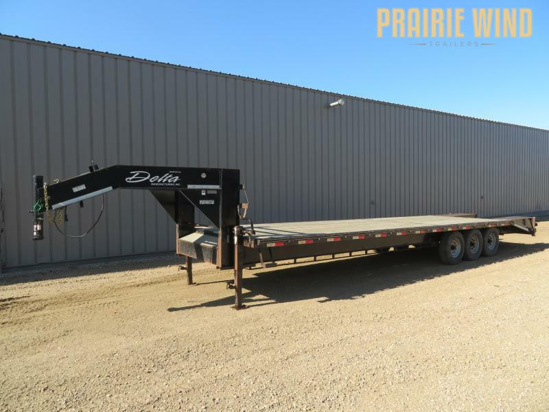 2015 Delta MFG 32' Gooseneck Triple Axle Trailer in Humboldt, SD ...
