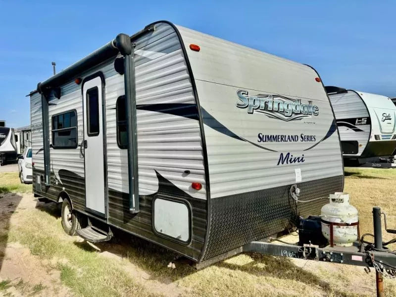 2017 Keystone RV 1700FQ in La Feria, TX | Trailer Trader