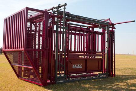 WW Livestock Beefmaster XL w/ Vet Gate Squeeze Chute | Near Me
