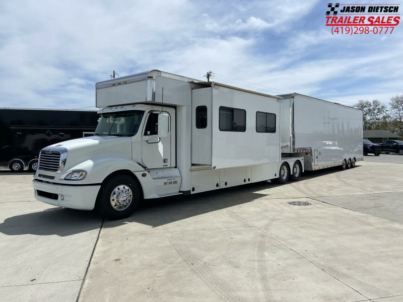 Freightliner Optima 18ft Twin Screw Totorhome & 40ft Optima Lift Gate ...