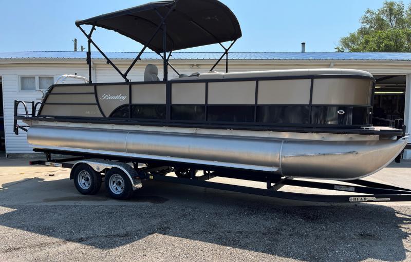 Bentley Pontoon Manufacturer