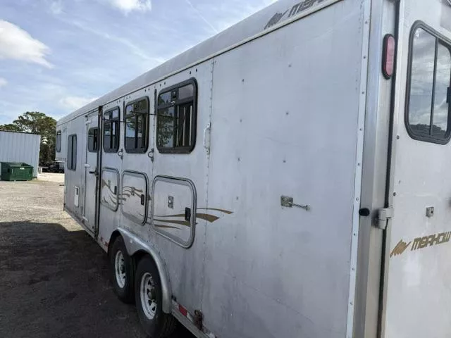 2003 Merhow Horse Trailers 4 Horse Gooseneck Trailer with Living ...