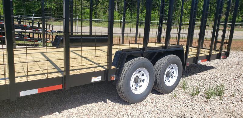 2023 Superior Trailers 26 ft pinestraw trailer low profile wide body ...