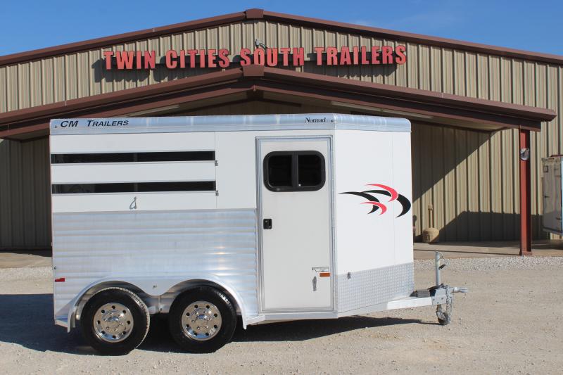 2012 CM 2 Horse Slant Load Bumper Pull in Pilot Point, TX | Trailer Trader