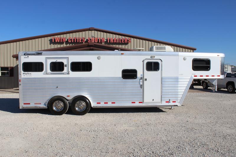 2004 CM 3 horse with 8' Living Quarter in Pilot Point, TX | Trailer Trader
