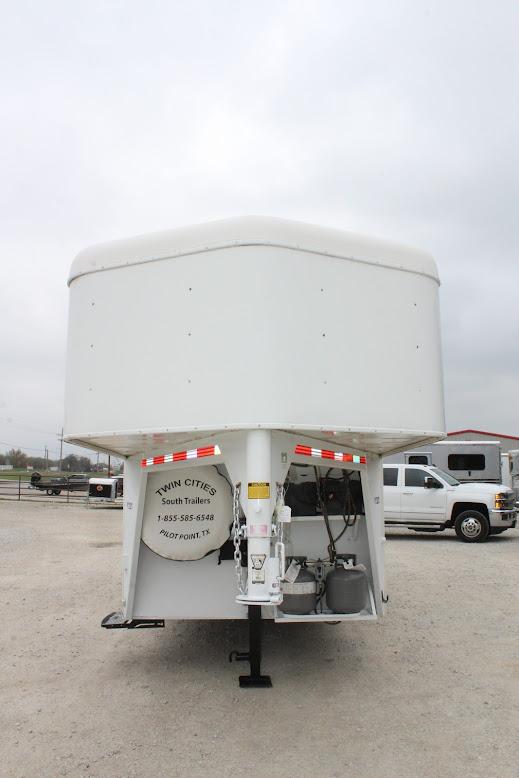 2014 Bison Trailers Living Quarter Horse Trailer in Pilot Point, TX ...