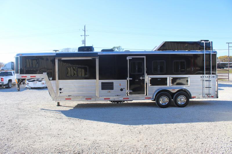 2013 Bison Trailers Stratus Horse Trailer in Pilot Point, TX | Trailer ...