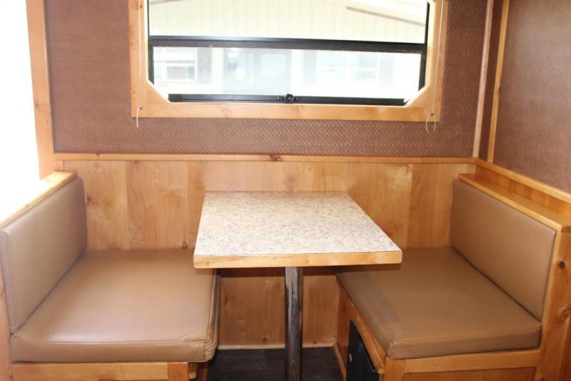 2007 Bloomer Evolution Horse Trailer in Pilot Point, TX | Trailer Trader