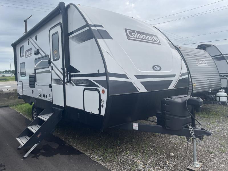 2022 COLEMAN LIGHT 1905BH TRAVEL TRAILER in Strathroy, ON | Trailer Trader