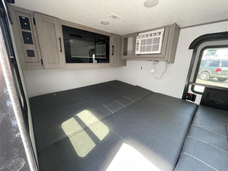 2023 Coleman 1400BH RUBICON SERIES in Strathroy, ON | Trailer Trader