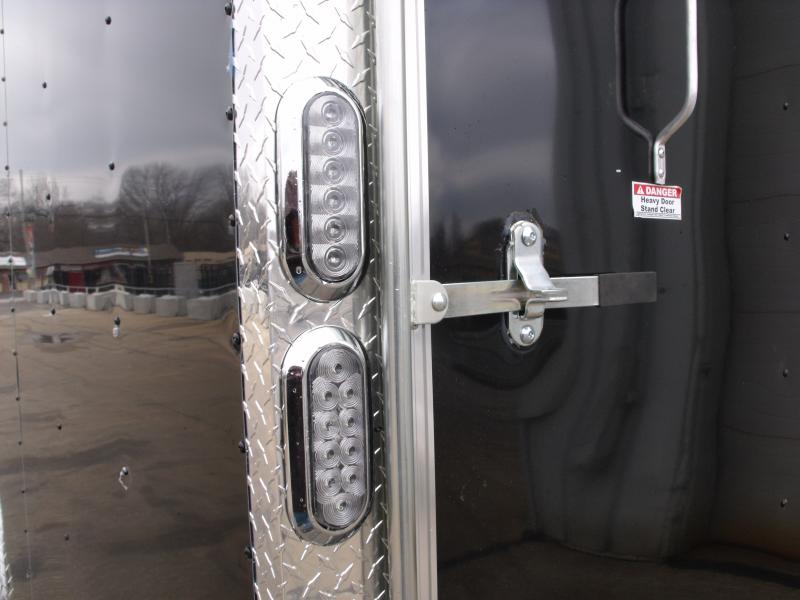 Enclosed Trailer Razor Trailer 8.5 X 24 V Nose 7' Tall Dove Tail 14000 ...