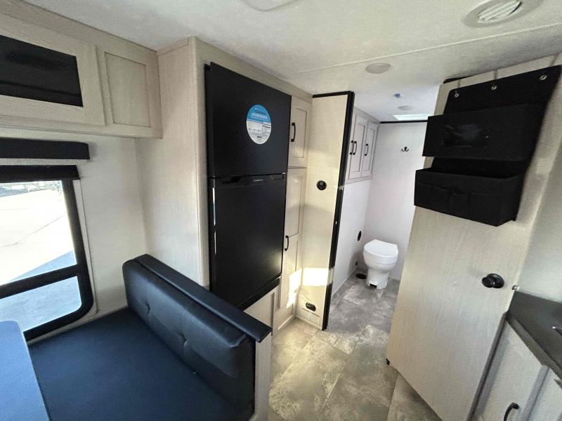 2023 Coachmen APEX ULTRA-LITE 251RBK in Palm Bay, FL | Trailer Trader